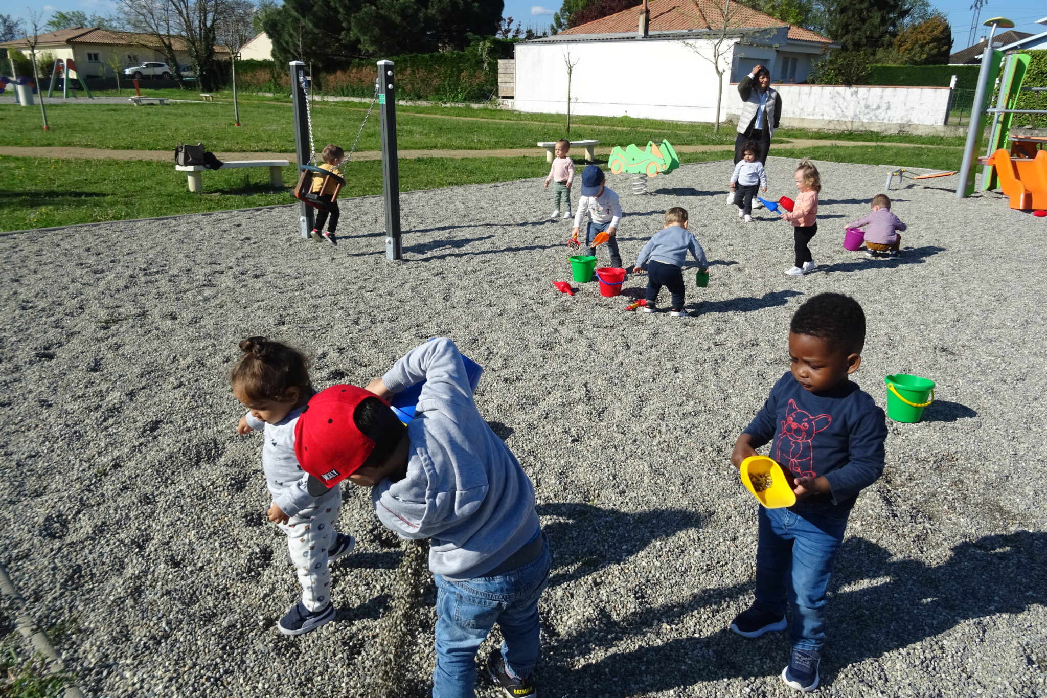La crèche familiale de Pamiers est partie à la chasse aux œufs - Communauté de Communes des ...